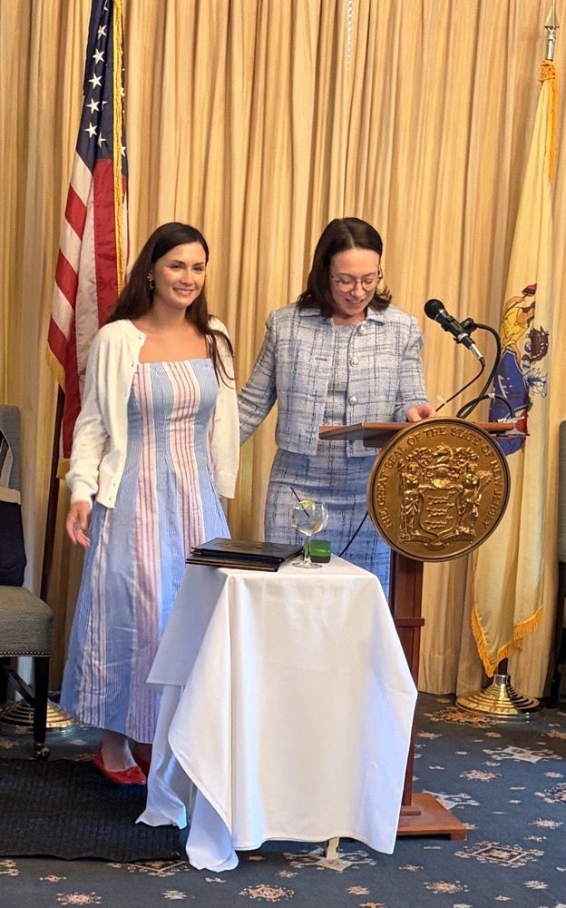 Aura Dunn launches fellowship to encourage women in public service, at ...